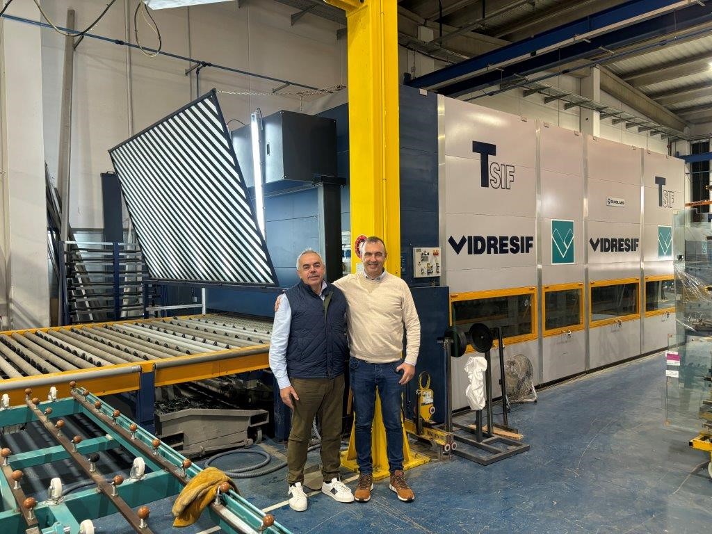 Riouglass Vidresif Has Acquired A 4d Glass Inspector Scanner For The Quality Control Of